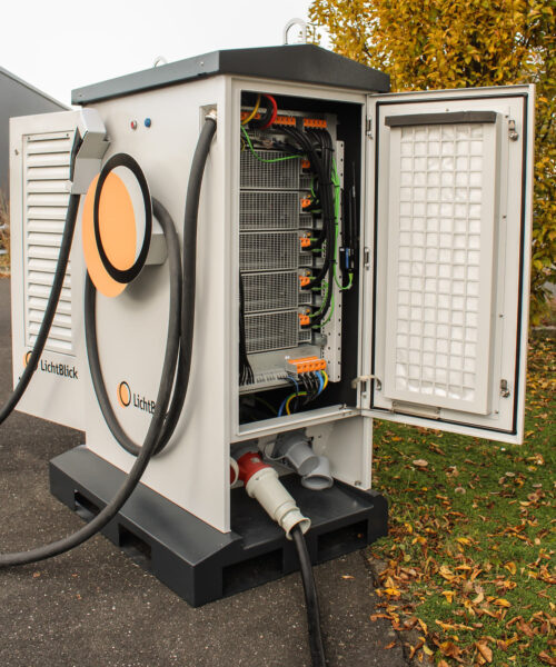 Mobile Ladelösung LichtBlick FlexiCharger Pro für elektrische ...